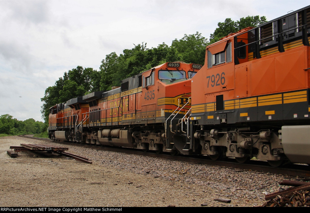 BNSF 4935